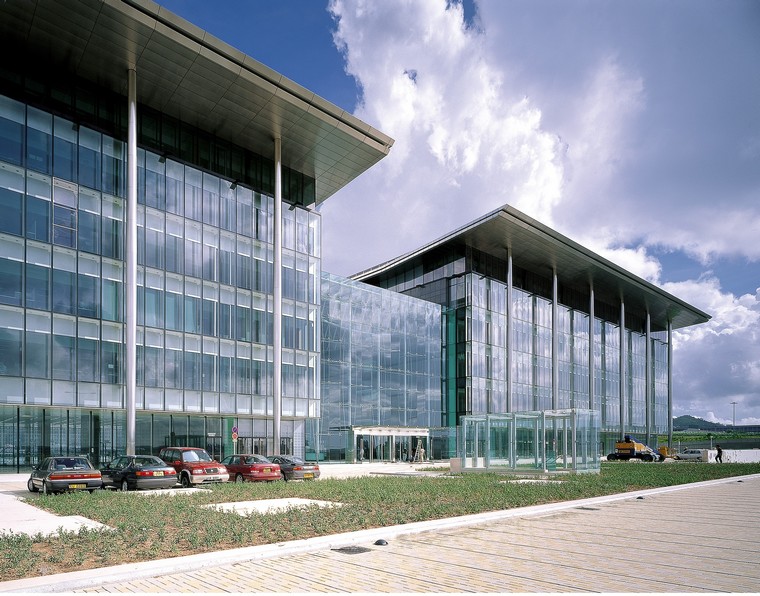 Cathay Dragon Headquarters - Craft